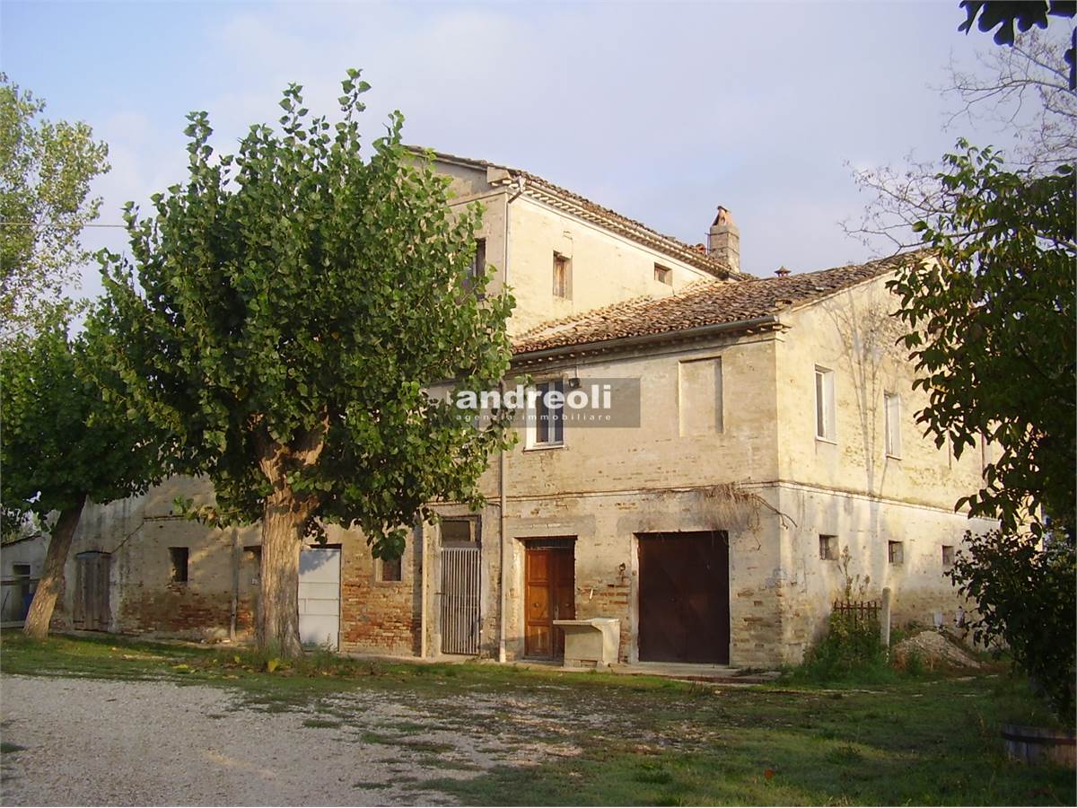 Immobiliare Andreoli | Casa singola in Vendita A JESI - Prezzo: 250.000